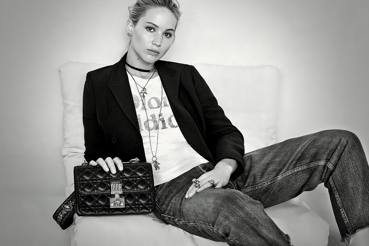 Sade, Şık ve Protest Görünmenin Yeni Yolu